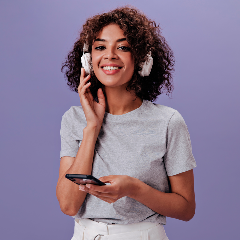 Conheça 13 Podcasts de humor para dar boas risadas!